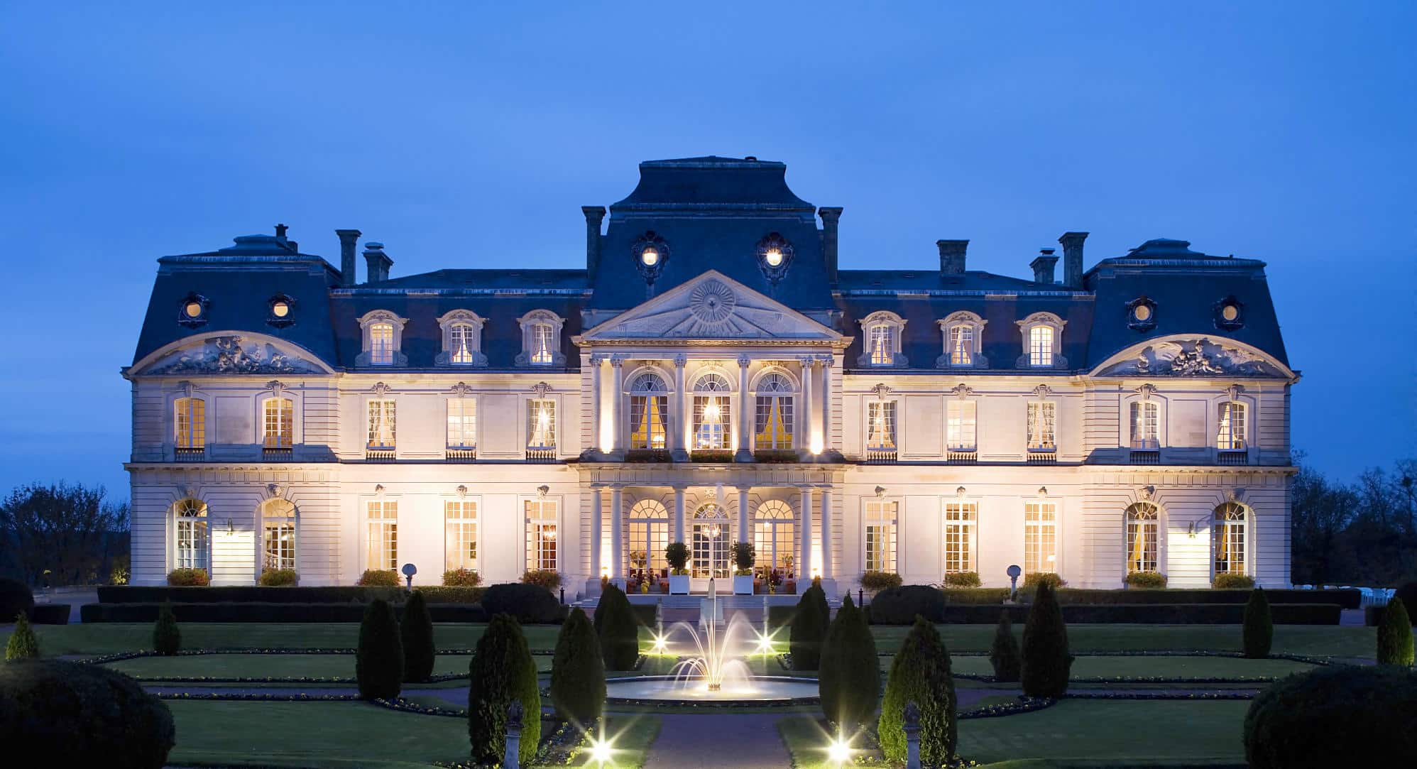 Chateaux hotels in France - group of castles hotels 4 & 5 stars